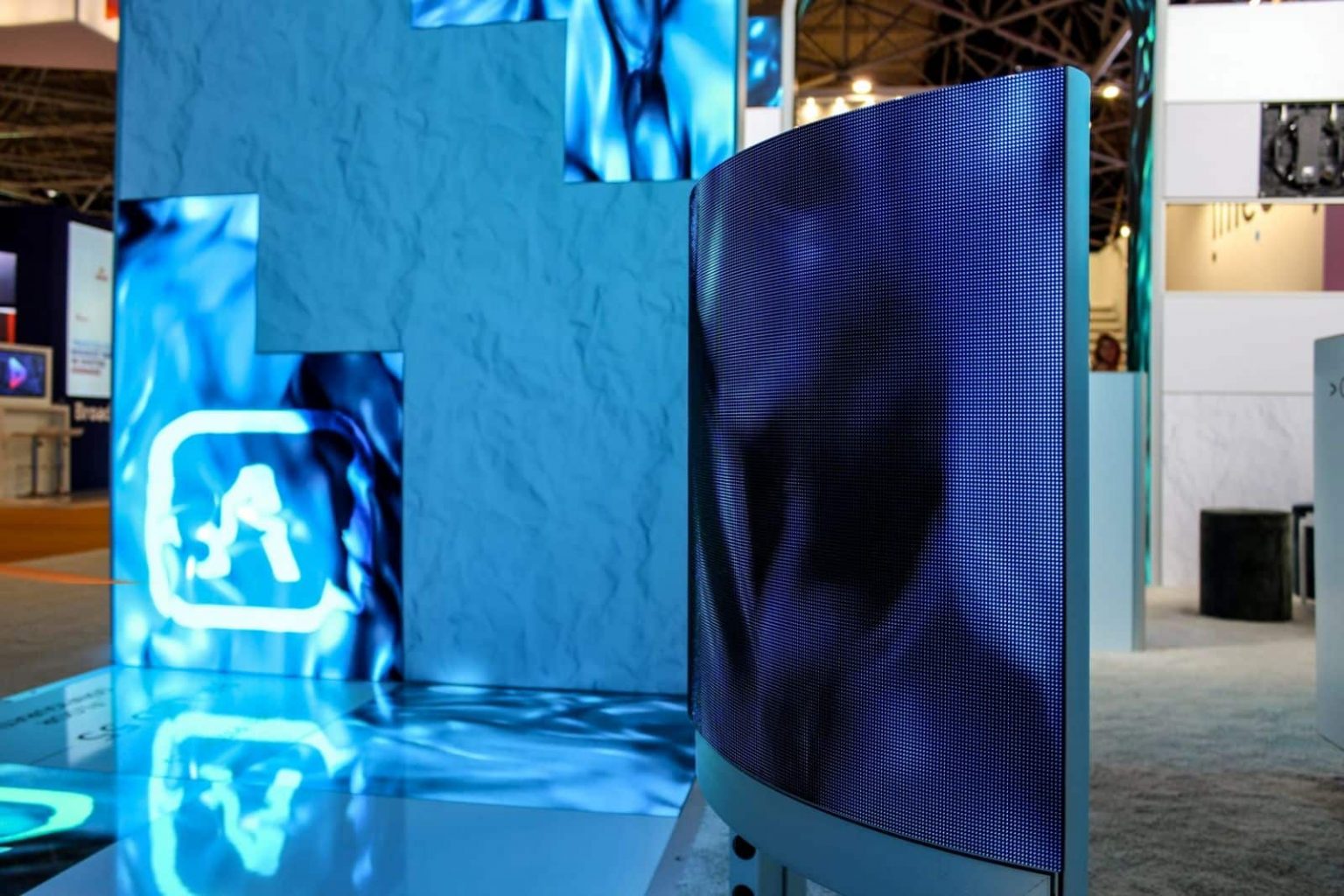 Hire Aluvision LED Screens – Hi-LED Tile 55 Hire | London Audio Visual ...