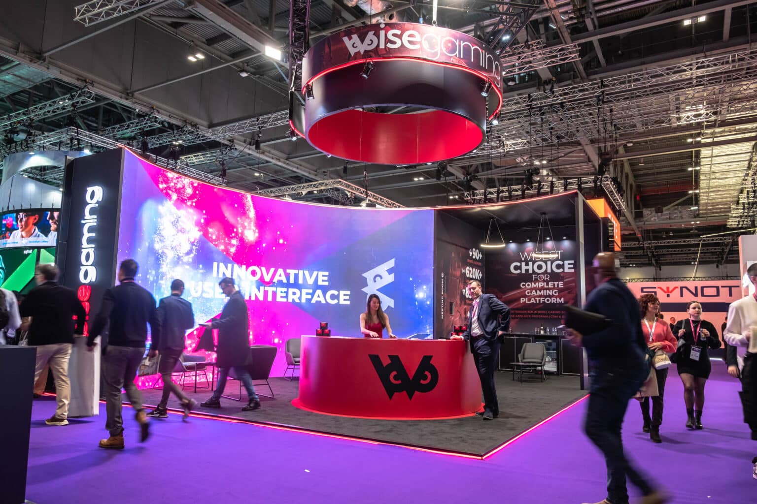 Large Backdrop Screen Hire | Stage LED Screens : London Audio Visual